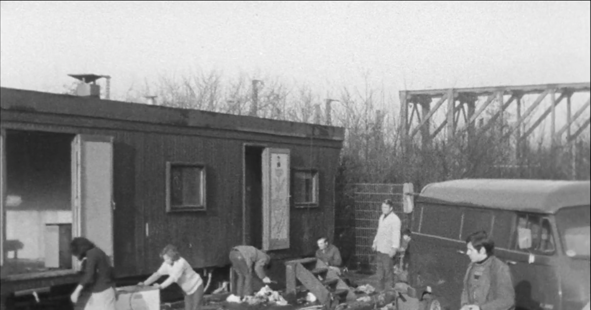Zigeuner in Duisburg & „Zigeunerdorf“ im Gleisdreieck & Zwei Schwestern ...