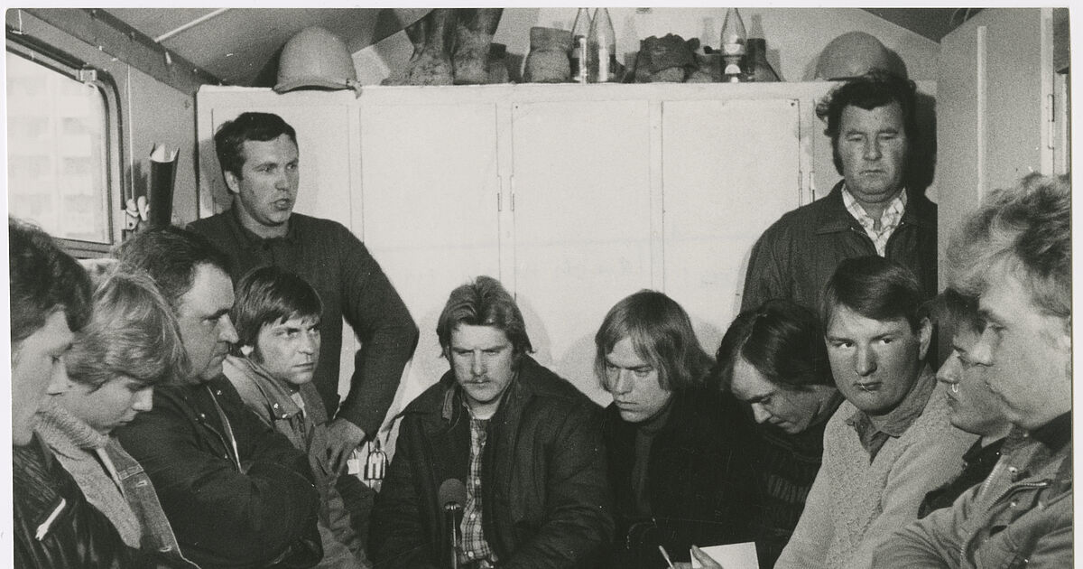 Ost-Berlin: Jugend baut Marzahn - Zeughauskino | Deutsches Historisches ...